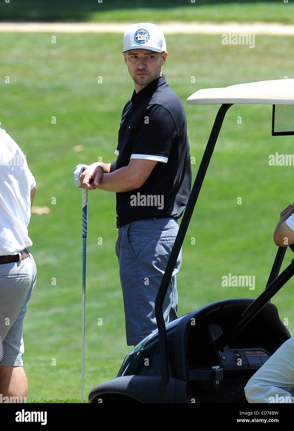 Justin Timberlake plays golf at Lakeside Golf Club in Studio City ...