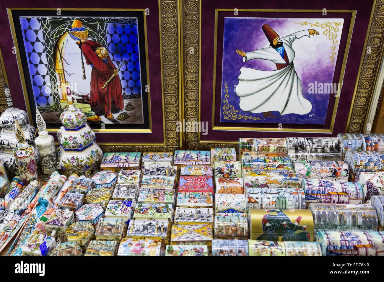 Traditional Turkish paintings hand-painted ceramics in The Grand Bazaar ...