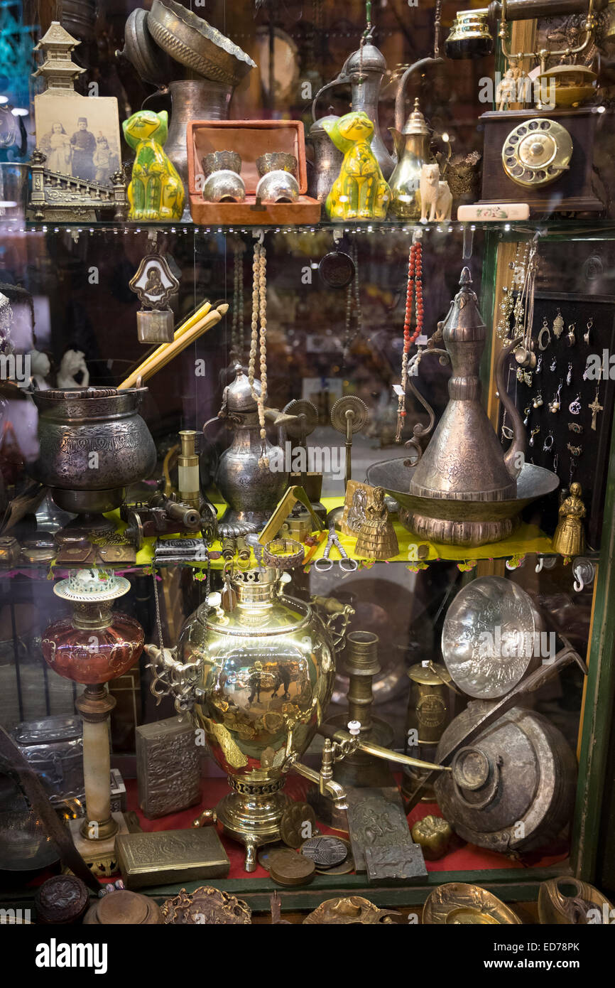 Antique shop in istanbul turkey hi-res stock photography and images - Alamy