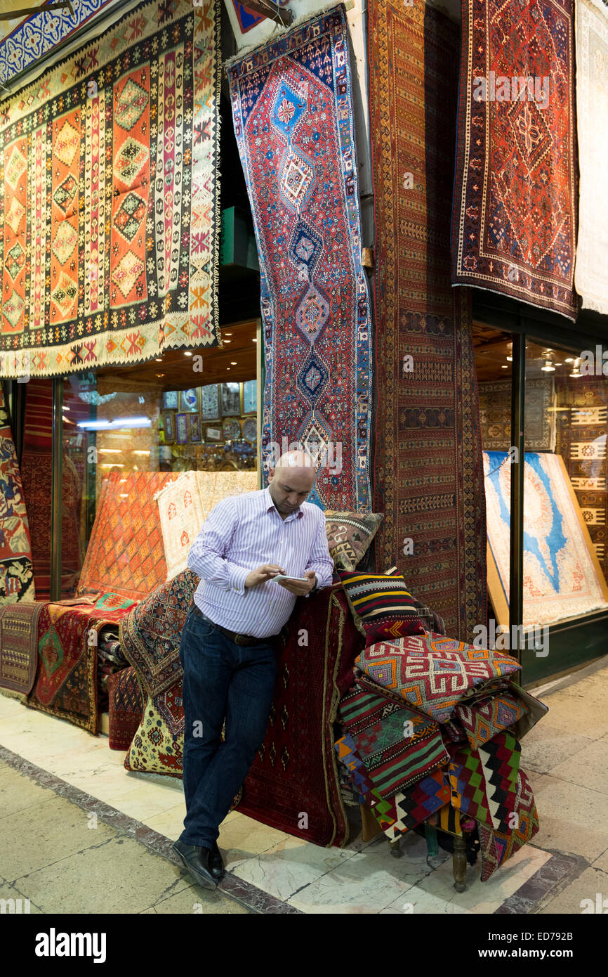 Turkish rugs in the grand bazaar hi-res stock photography and images ...