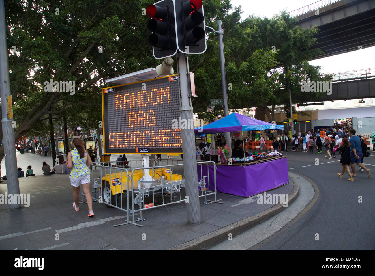 Random checks hi-res stock photography and images - Alamy