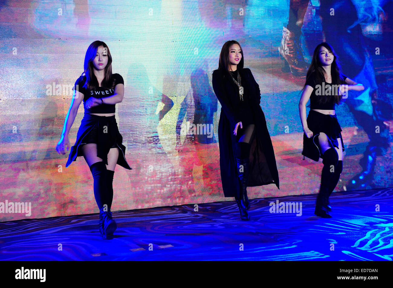 2014 fuyang china hi-res stock photography and images - Alamy