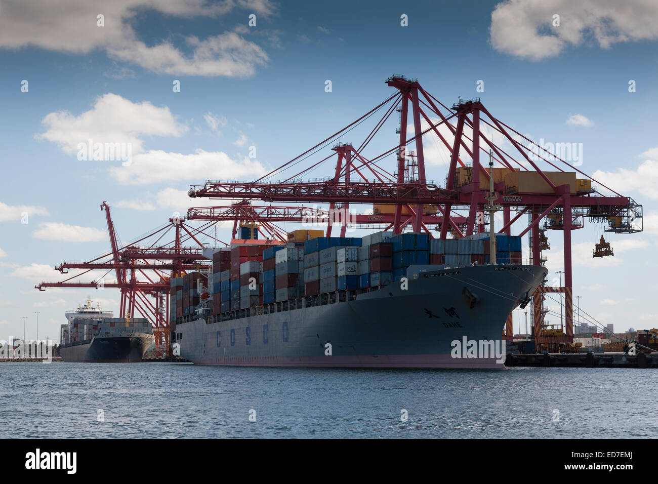 Container Ship Da He at Swanson Container Terminal Melbourne Victoria ...