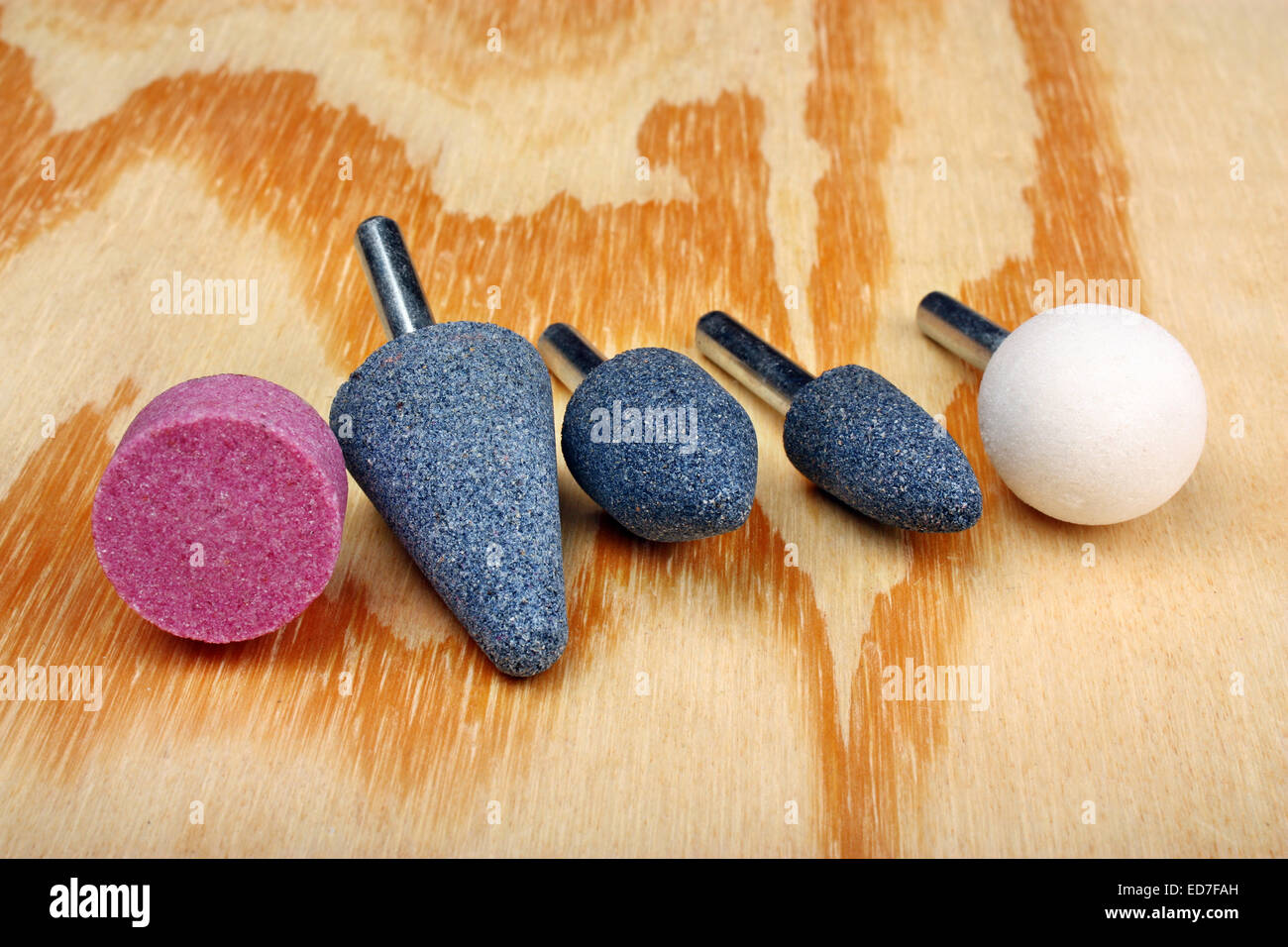 Abrasive sanding head for grinding and cleaning of wood, paint, metal ...