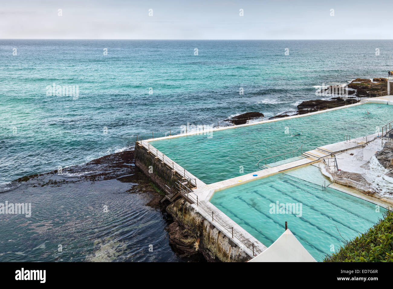 Bondi swimming pool hi-res stock photography and images - Alamy