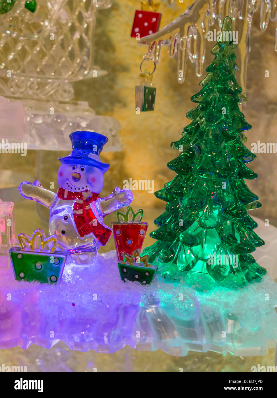 Winter traditional snow symbol glass hi-res stock photography and ...