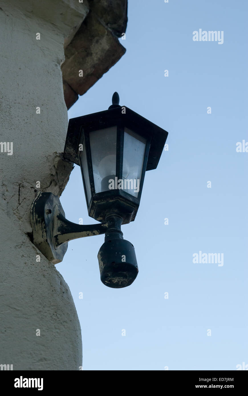 Wall mounted street light hi-res stock photography and images - Alamy