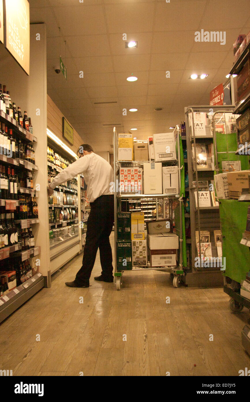 Stacking Shelves Supermarket Stock Photos & Stacking Shelves ...