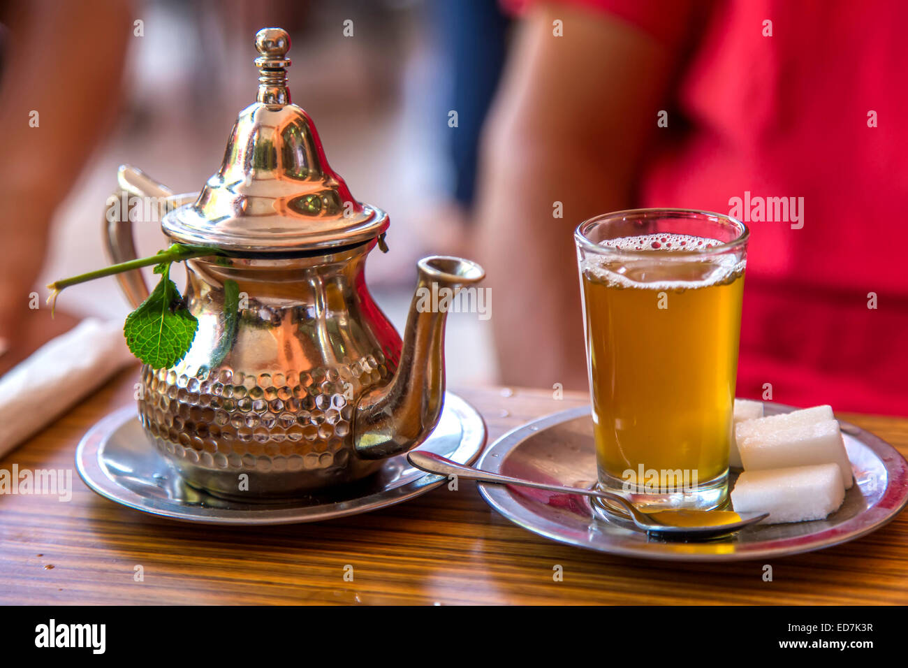 Arabic tea jug hi-res stock photography and images - Alamy