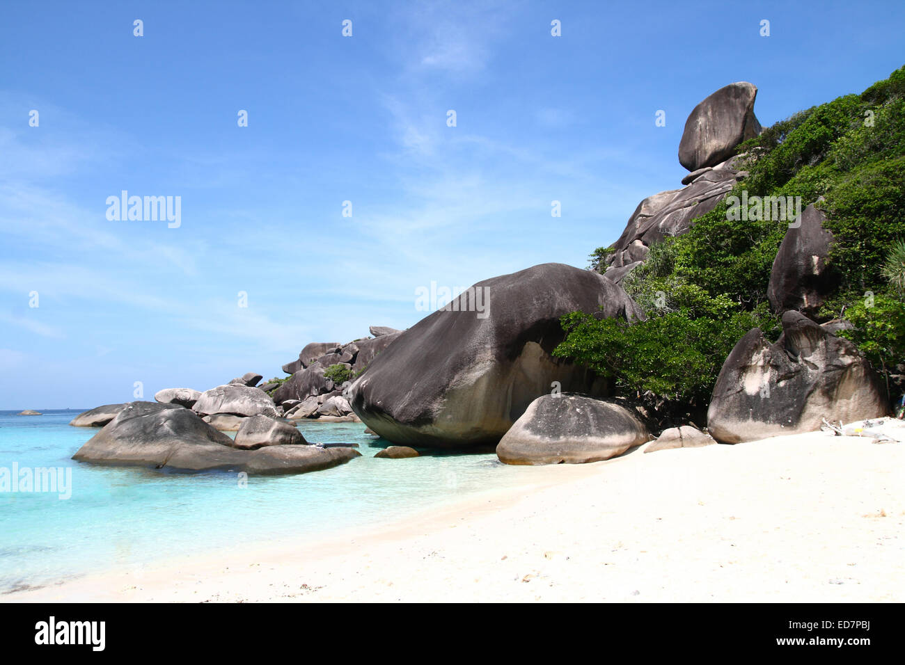 The Sailing Rock tropical beach, Landmark of Similan National Park ...