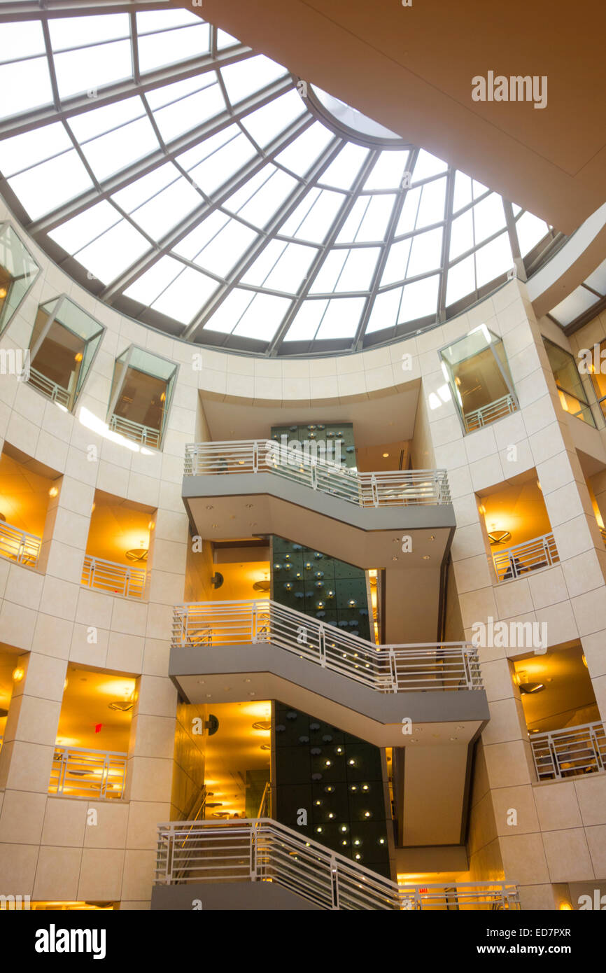 Main library san francisco hi-res stock photography and images - Alamy