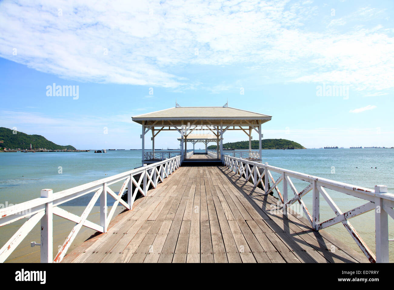 wooden jetty walkway with pavillion to the sea at Srichang Island ...