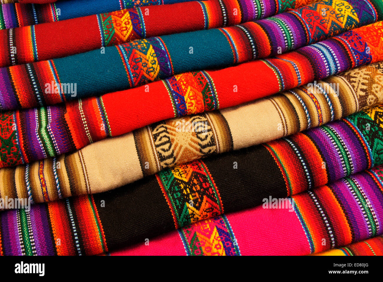 Peruvian cloth textiles hi-res stock photography and images - Alamy
