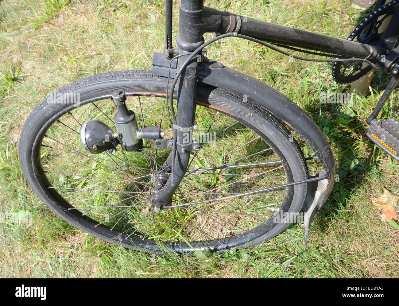 Front wheel from old bicycle seen from above Stock Photo - Alamy