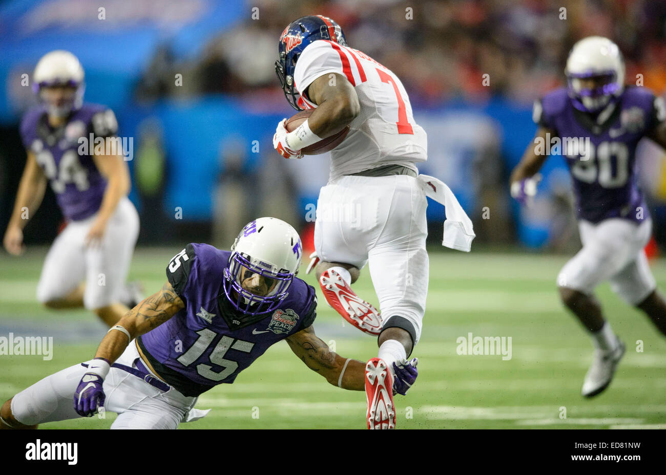 Miss the mark hi-res stock photography and images - Alamy