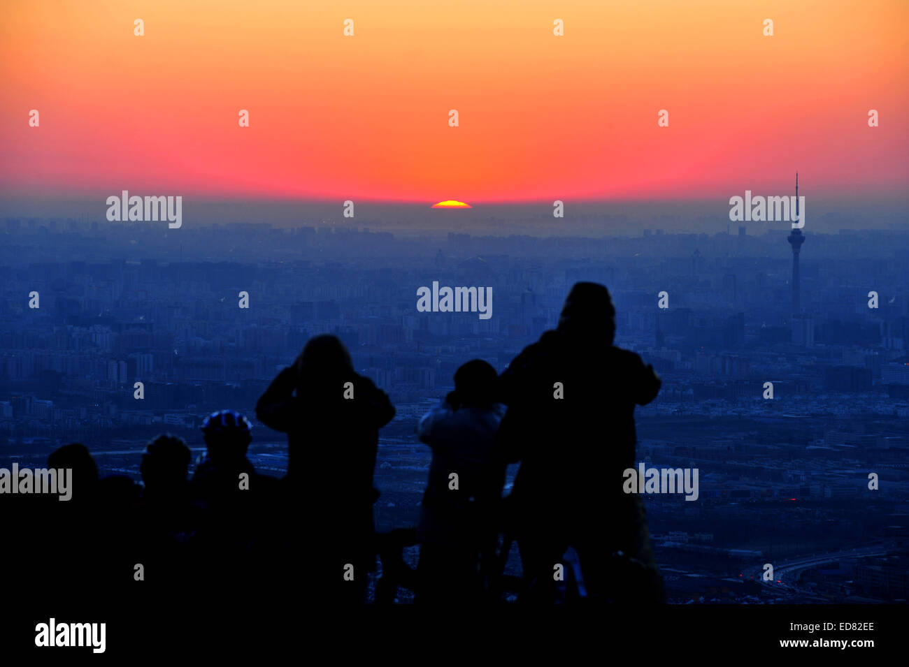 Beijing, China. 1st Jan, 2015. Citizens ascend a height in Beijing ...
