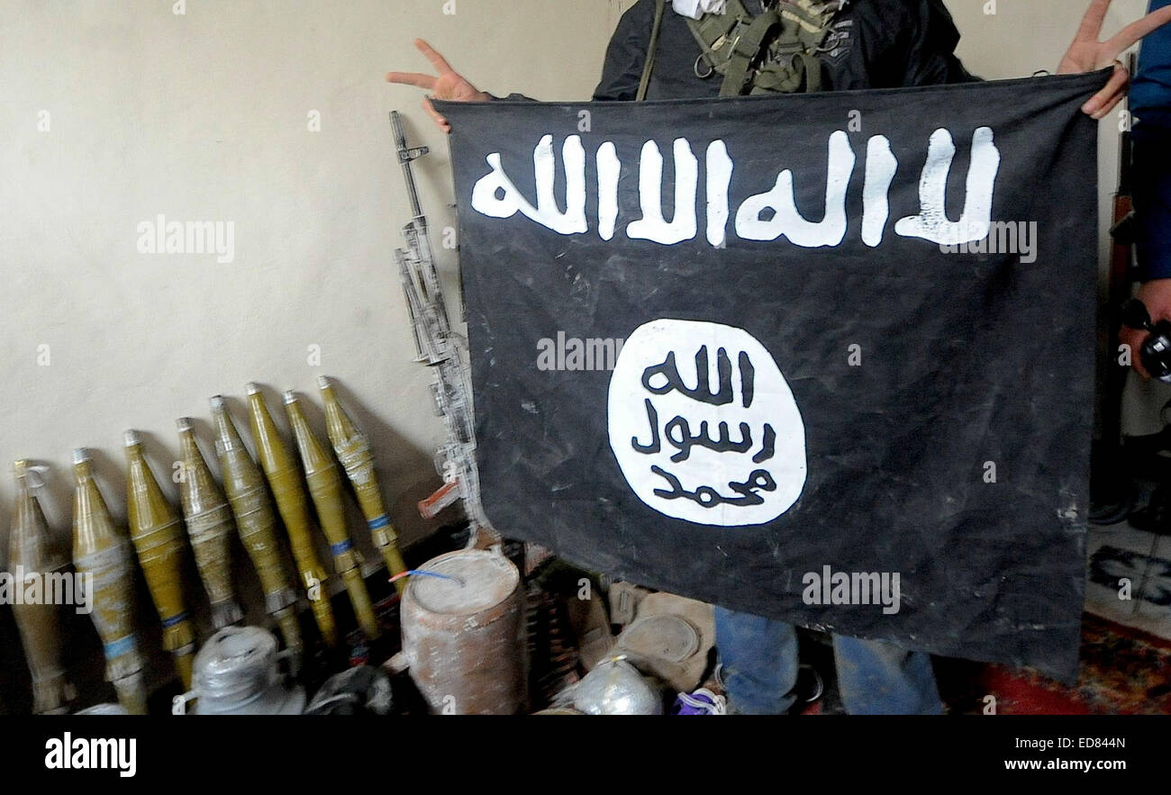 Kobane, Syria. 22nd Dec, 2014. After a battle at the heart of Kobane ...