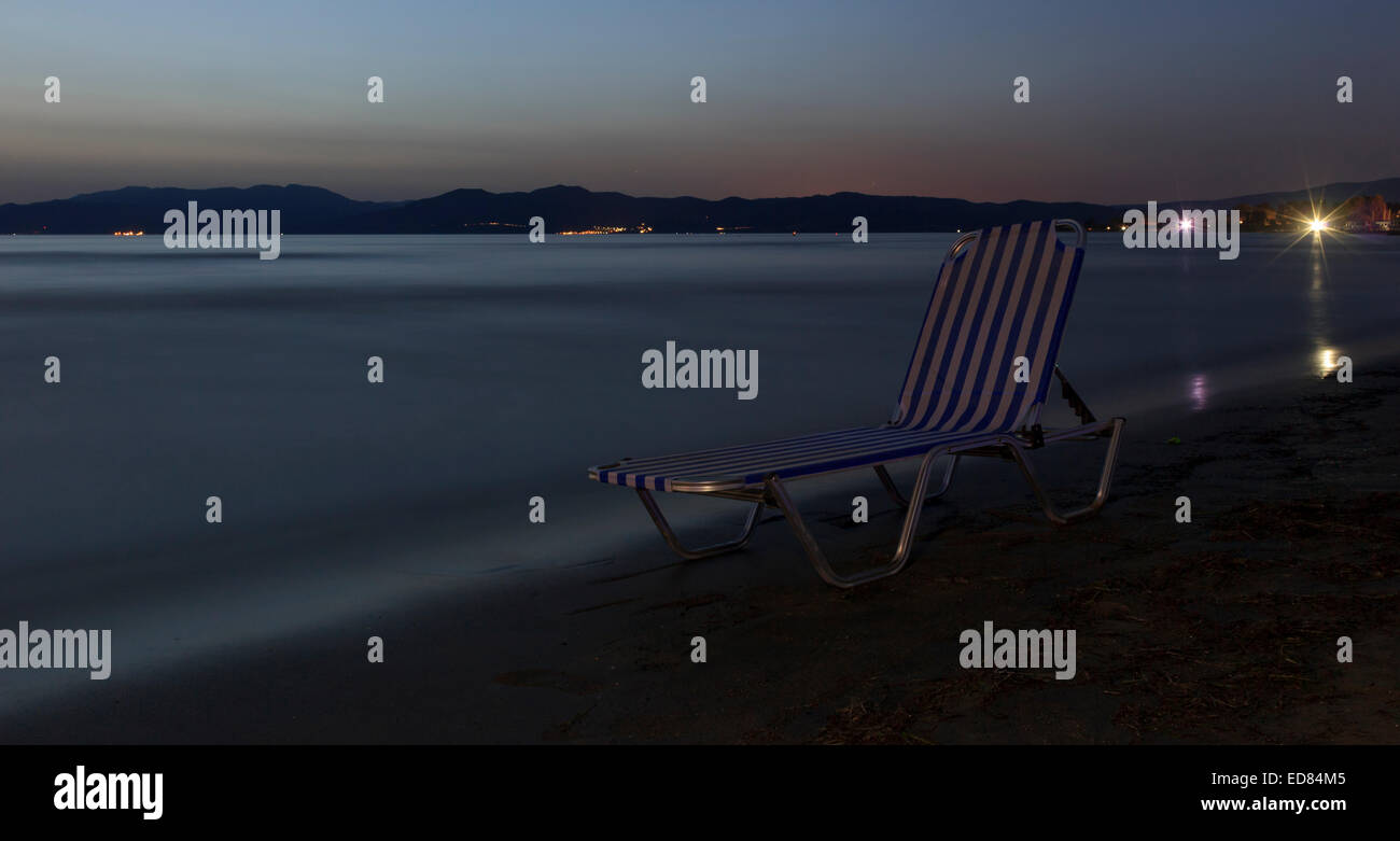 Coast at night hi-res stock photography and images - Alamy