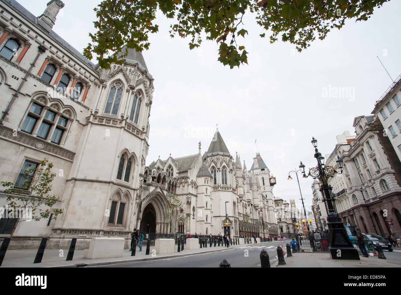 Royal court of justice barrister hi-res stock photography and images ...