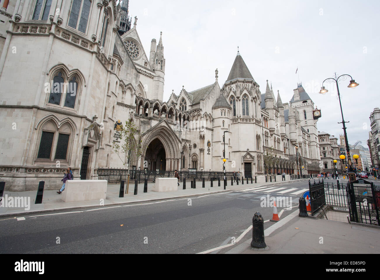 Royal courts justice home hi-res stock photography and images - Alamy
