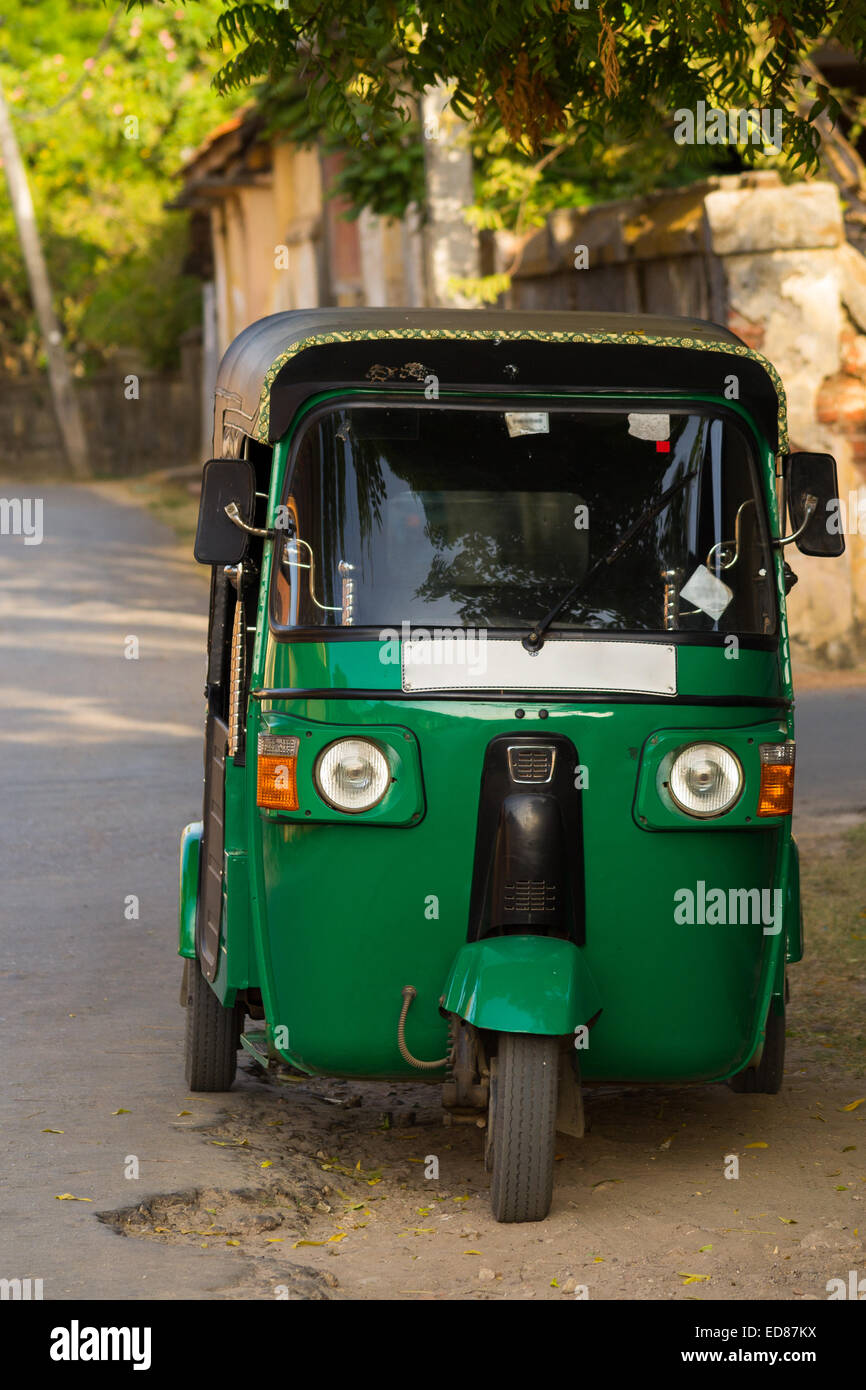 Rickshaw taxi hi-res stock photography and images - Alamy