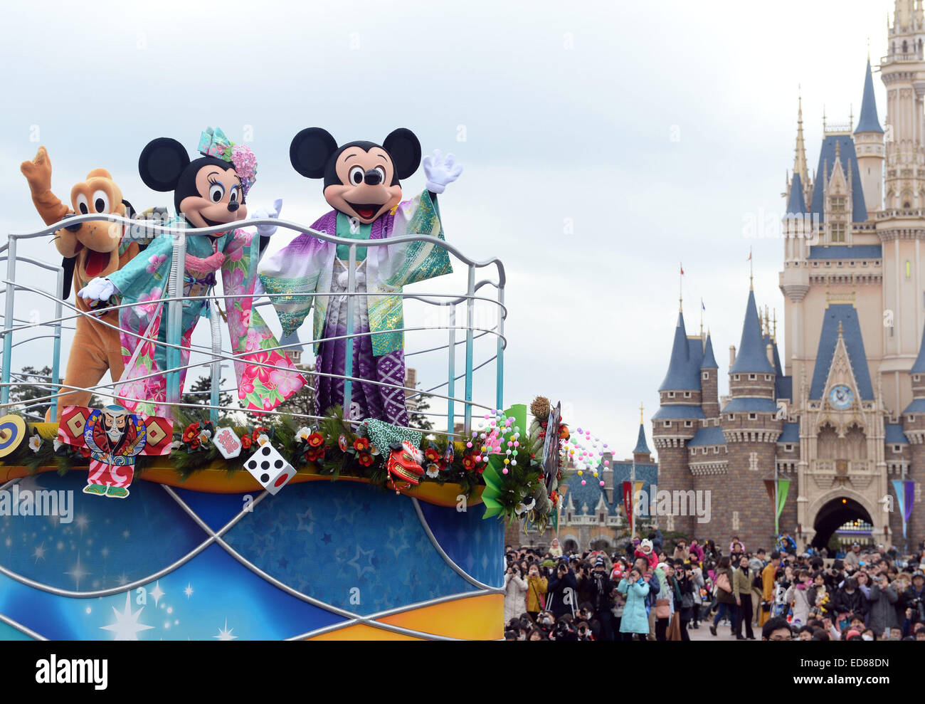 Tokyo disneyland hi-res stock photography and images - Alamy