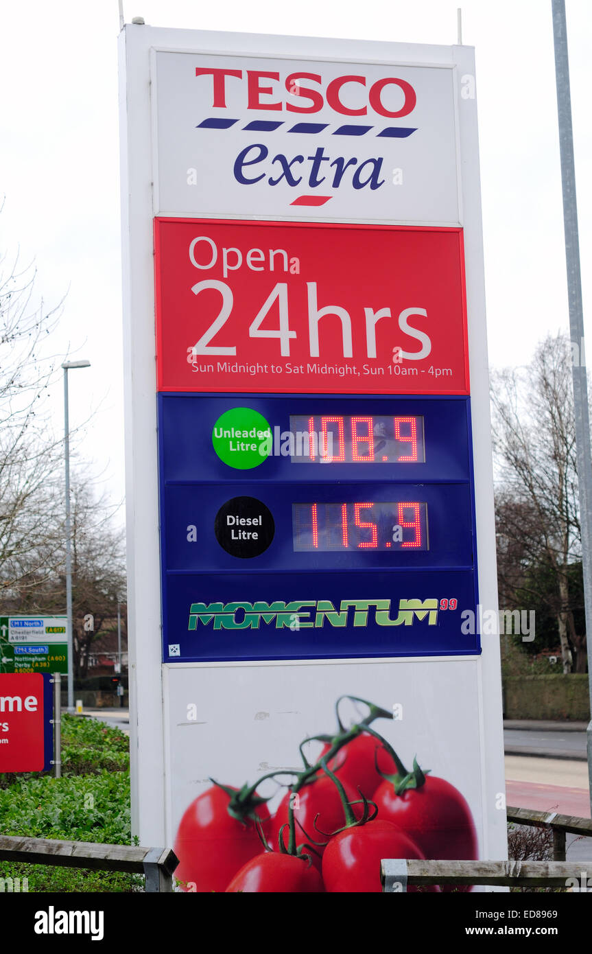 Tesco price drop hi-res stock photography and images - Alamy