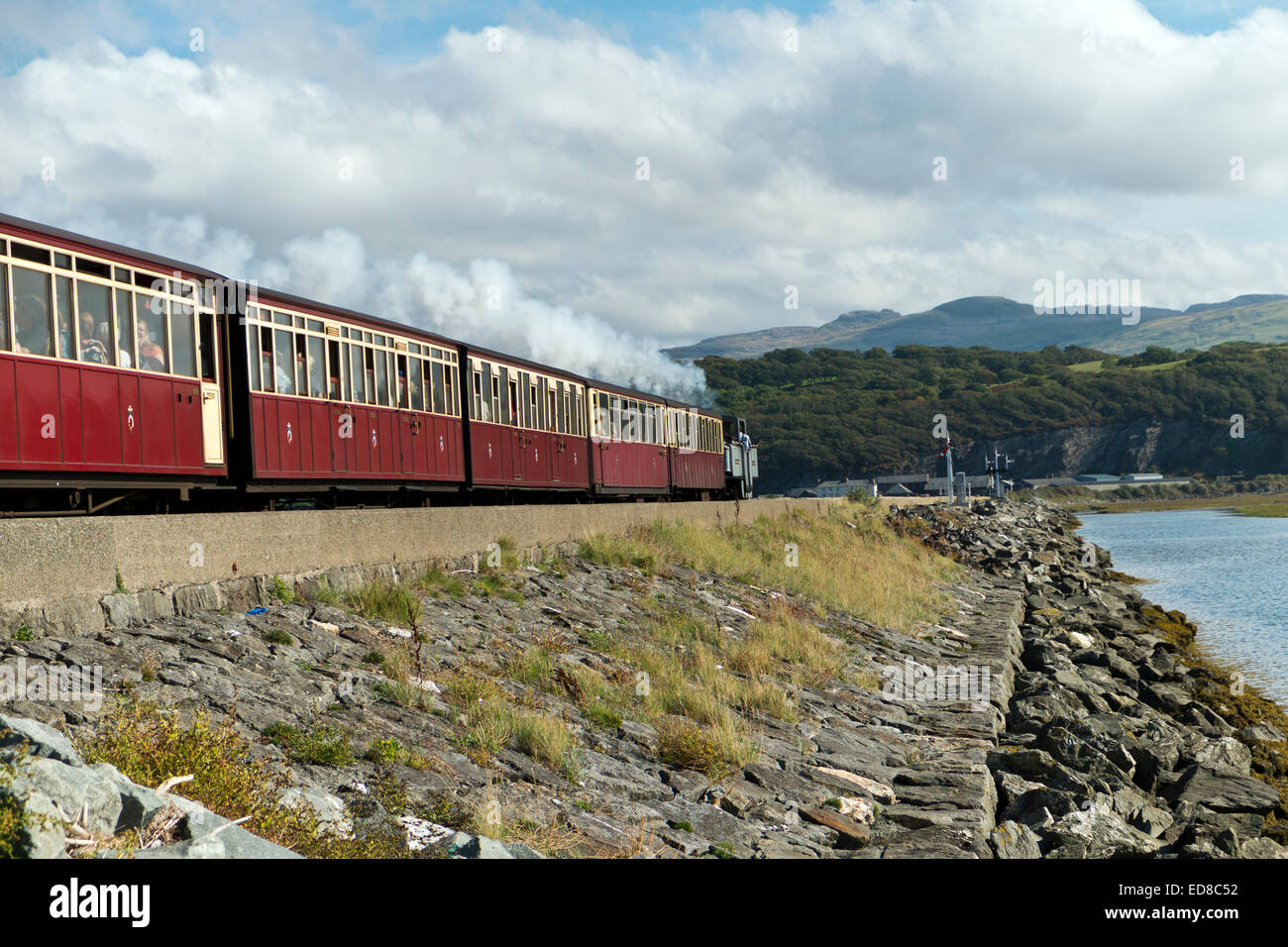 Porthmadog & Welsh Highland Railway Stock Photo - Alamy