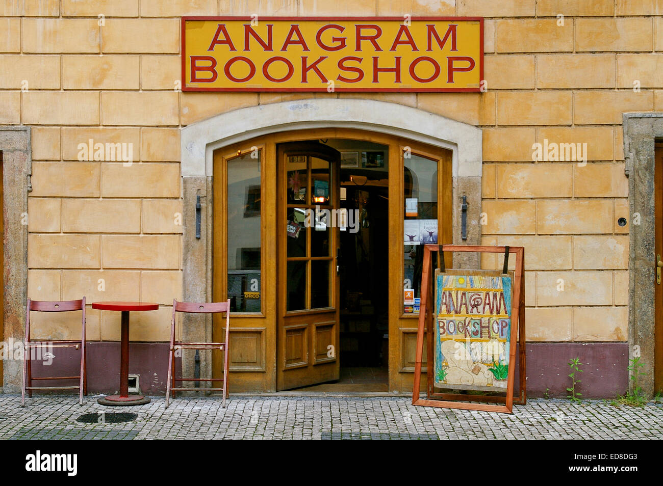 The frontage of the Anagram Bookshop in Prague, Czech Republic Stock ...