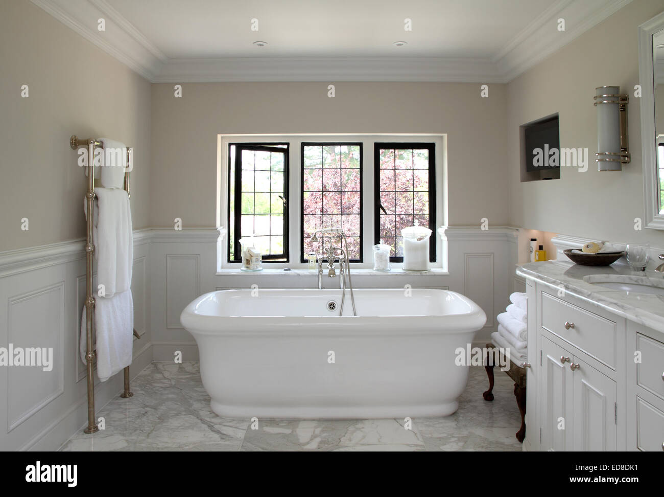 Victorian bathroom shower cubicle hi-res stock photography and images ...