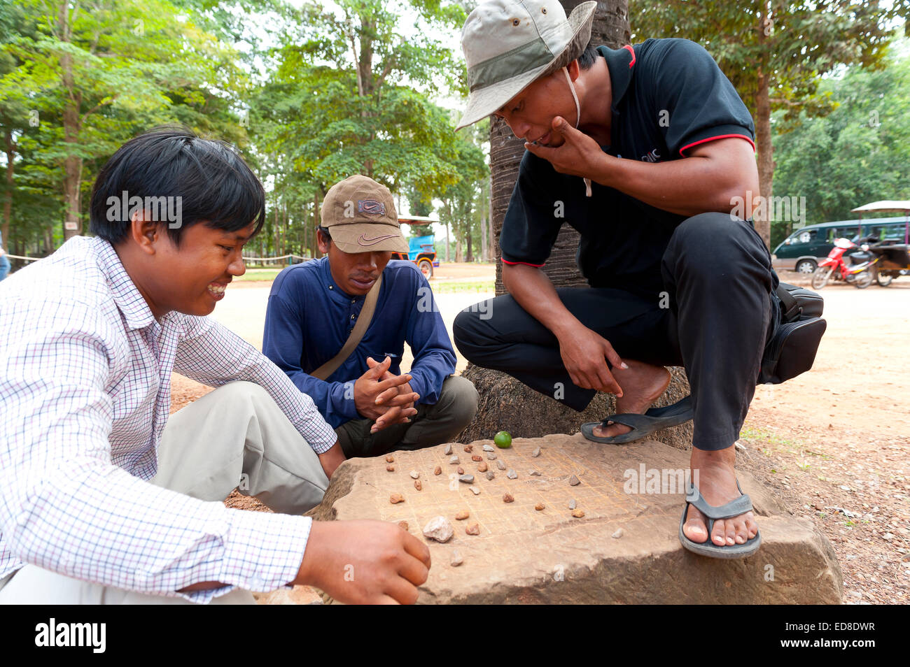 'Khla Si ko' Cambodian street game, UNESCO World Heritage Site, Angkor ...