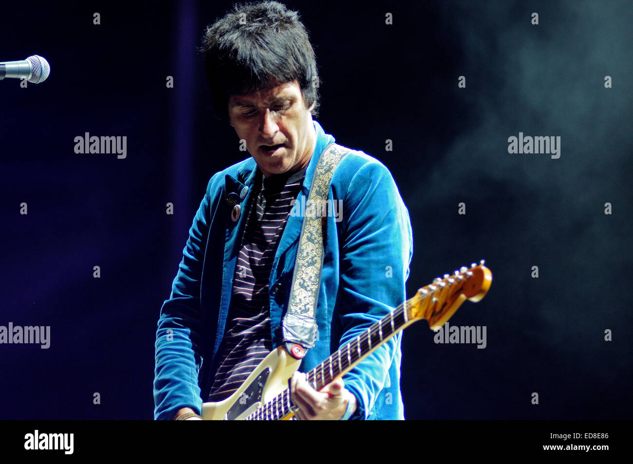 Johnny marr and the healers hi-res stock photography and images - Alamy