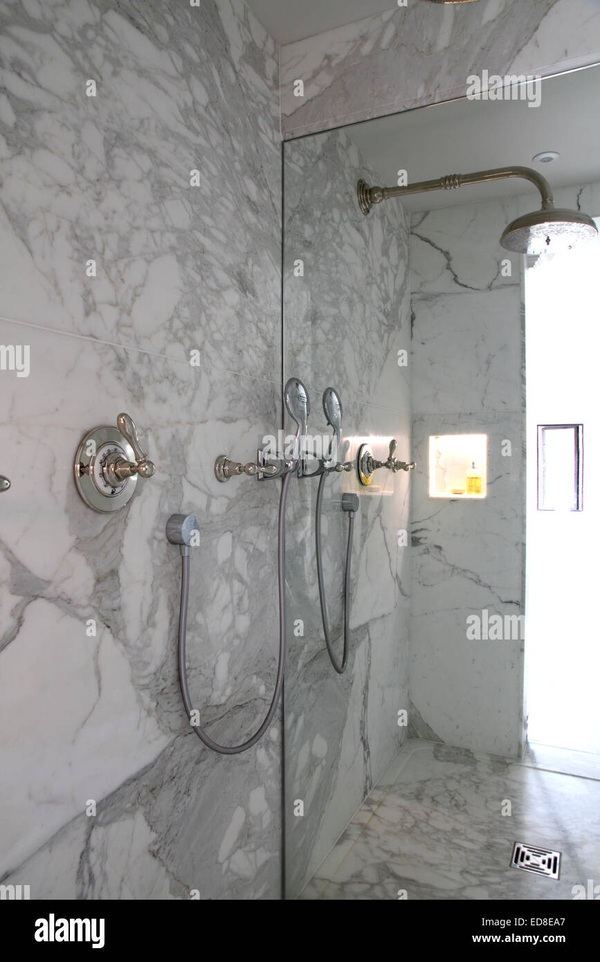 Victorian bathroom shower cubicle hi-res stock photography and images ...