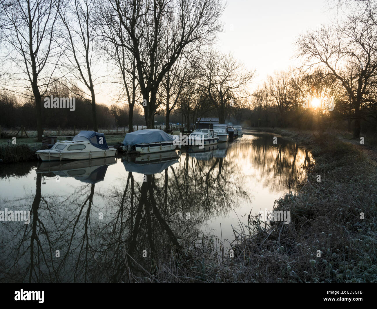 Blackwater river essex boat hi-res stock photography and images - Alamy