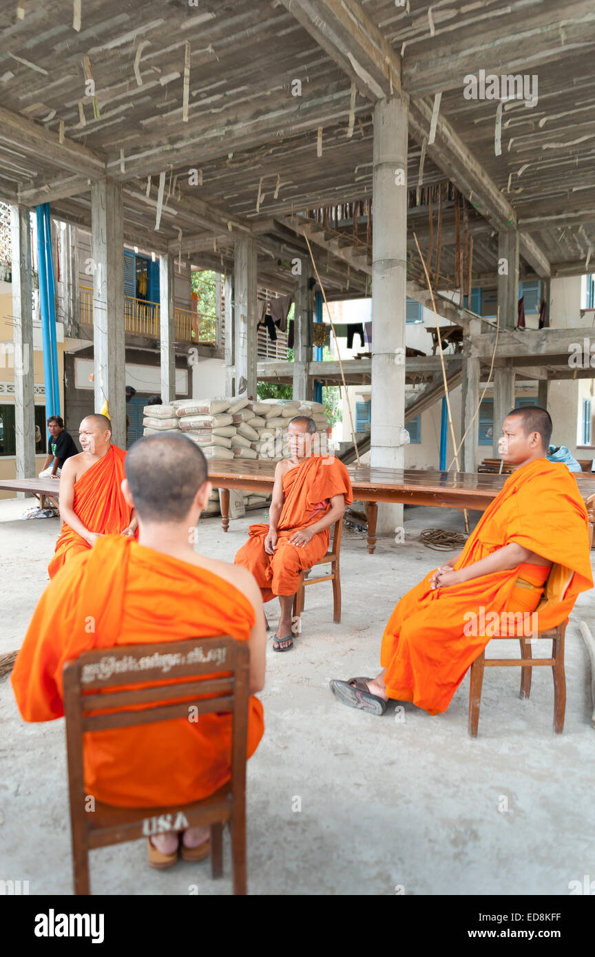 Buddhist monks, Phnom Penh, Cambodia, Indochina, Southeast Asia, Asia ...