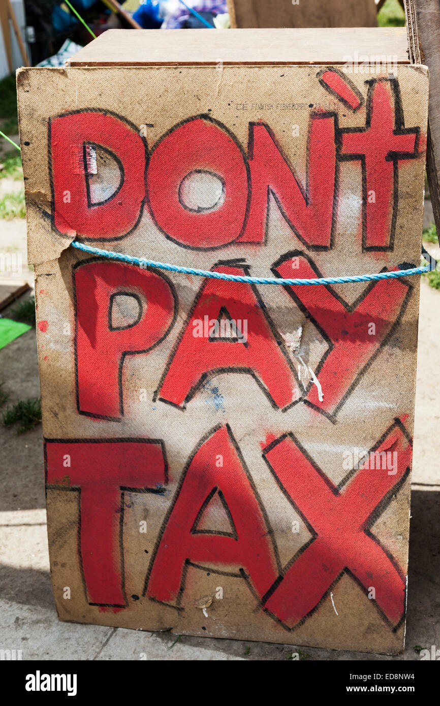 Tax protest hi-res stock photography and images - Alamy