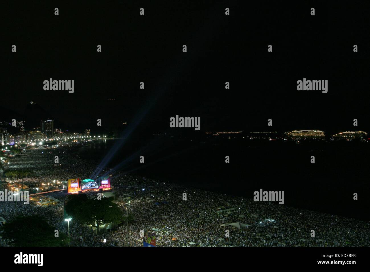 Rio de Janeiro, Brazil, January 1st, 2015. A crowd estimated in 2 ...