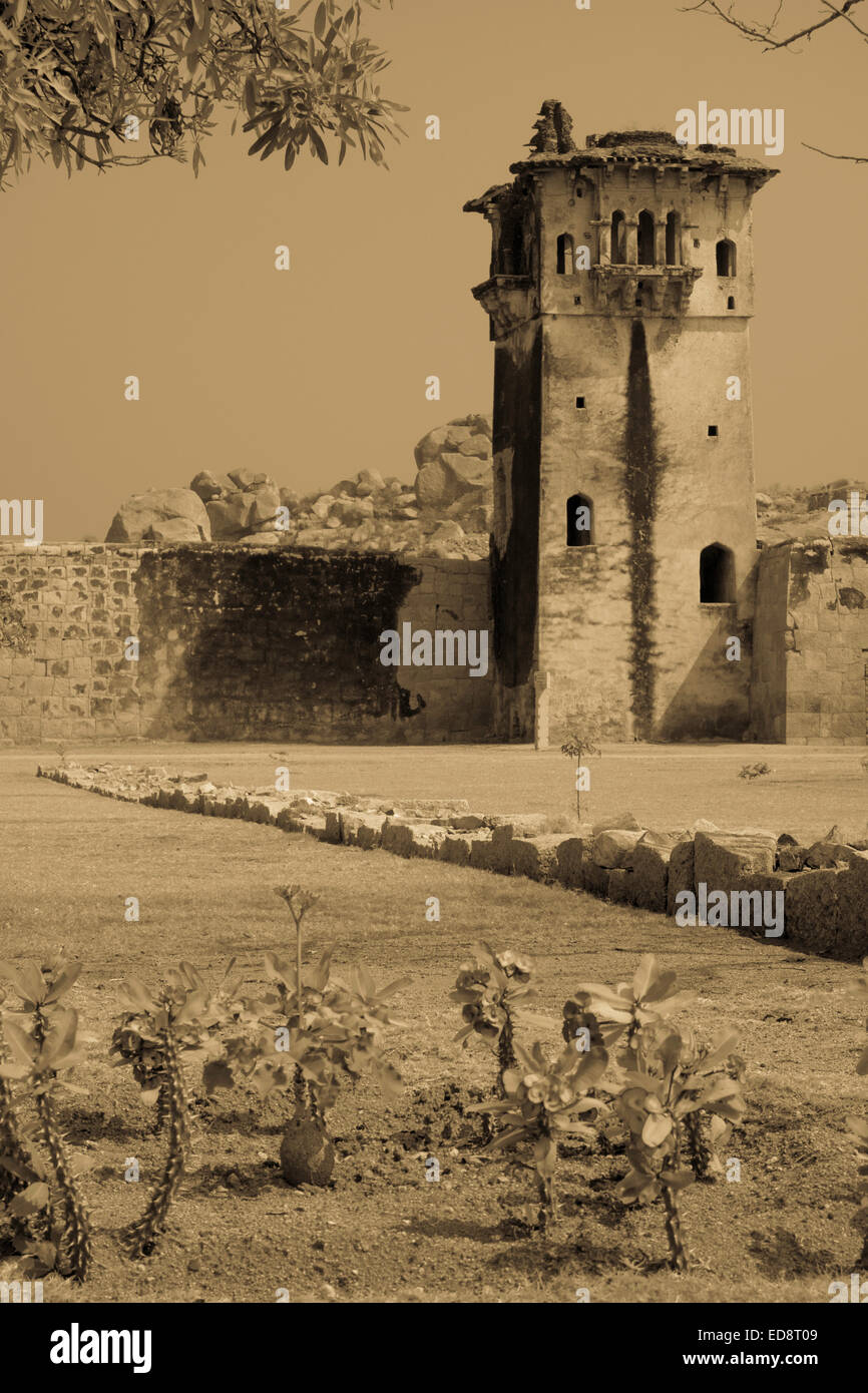 Watch tower of the royal fort, Zenana Enclosure, Hampi Karnataka Stock ...