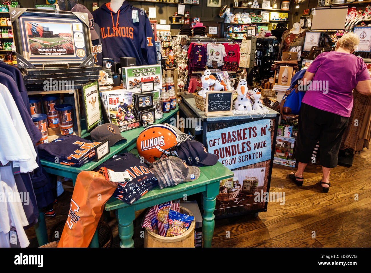 Cracker Barrel Gift Shop High Resolution Stock Photography and Images ...