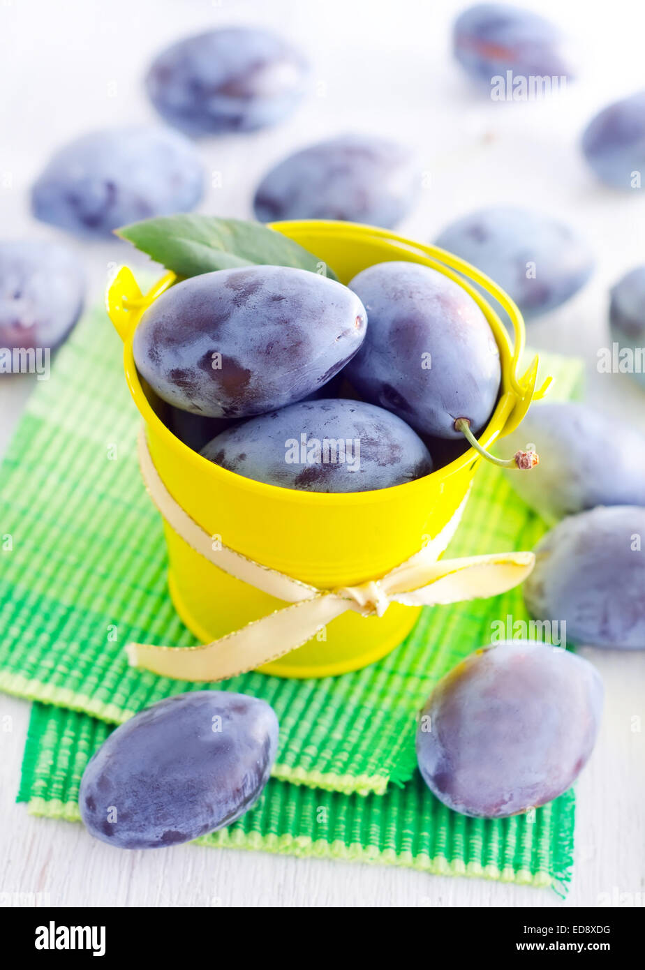 Plum kernel hi-res stock photography and images - Alamy