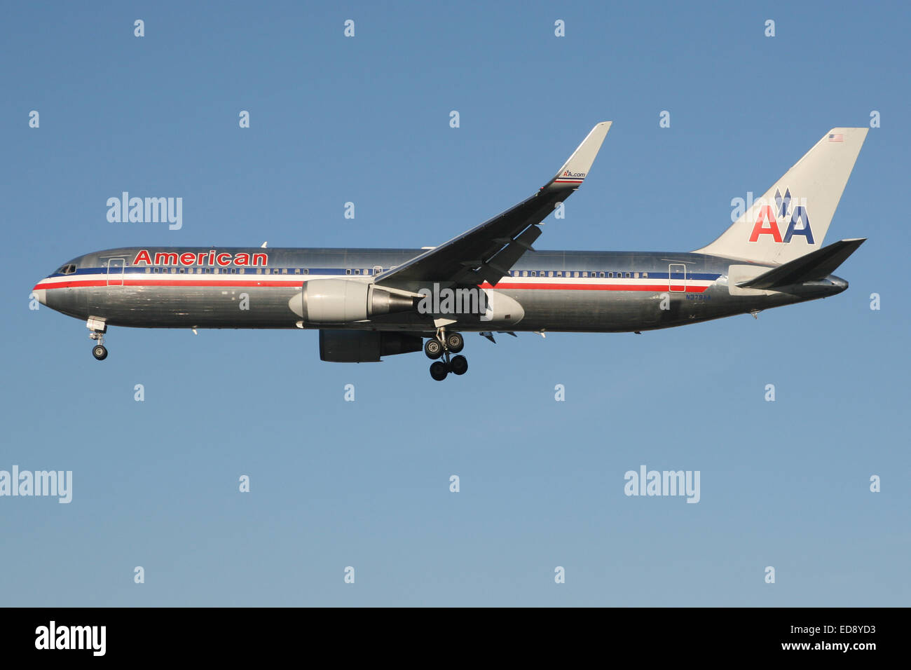 American 767 hi-res stock photography and images - Alamy