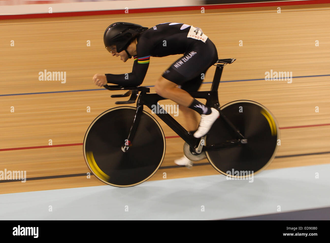 Aaron Gate cycles in the individual Pursuit section of the Men's ...