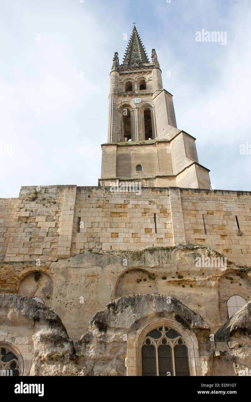 St emilion church hi-res stock photography and images - Alamy