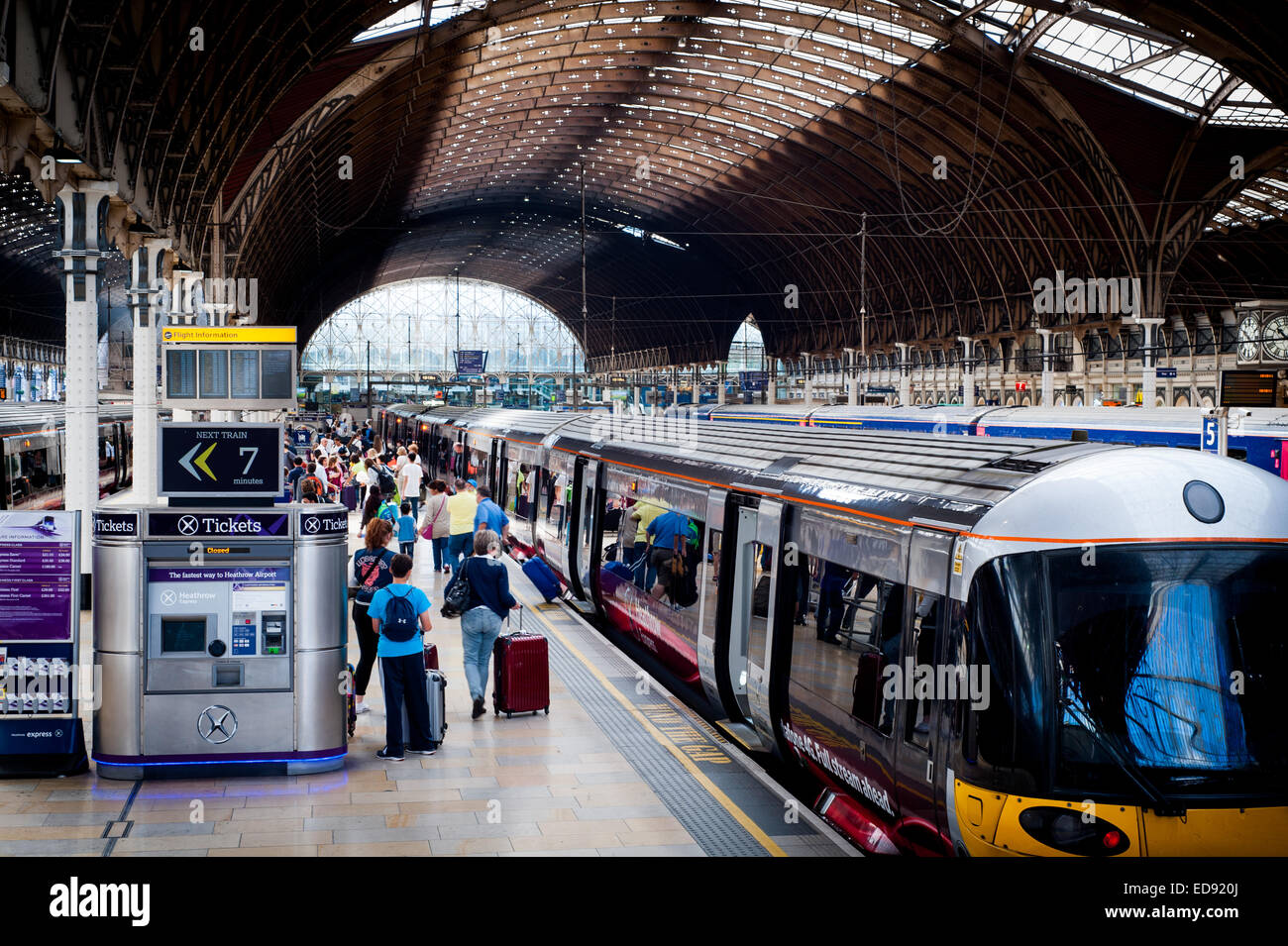 platform at Paddington Station,London,UK Stock Photo - Alamy