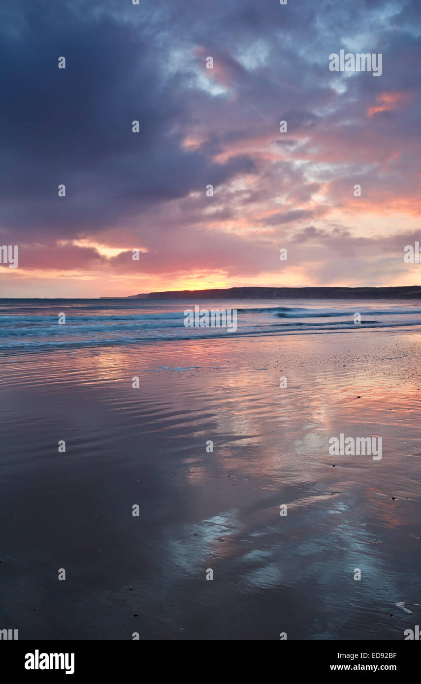 Filey bay beach hi-res stock photography and images - Alamy