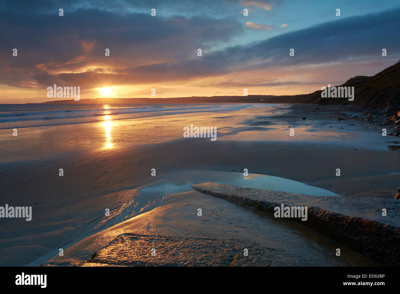 Sunrise on the beach at Filey Bay - Yorkshire, England, UK Stock Photo ...