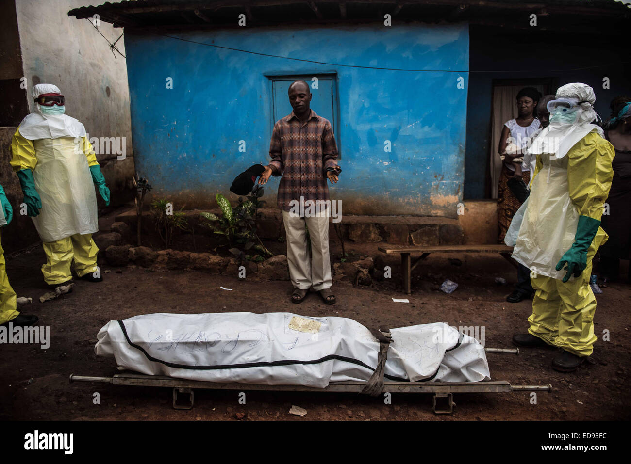 Bury the body hi-res stock photography and images - Alamy