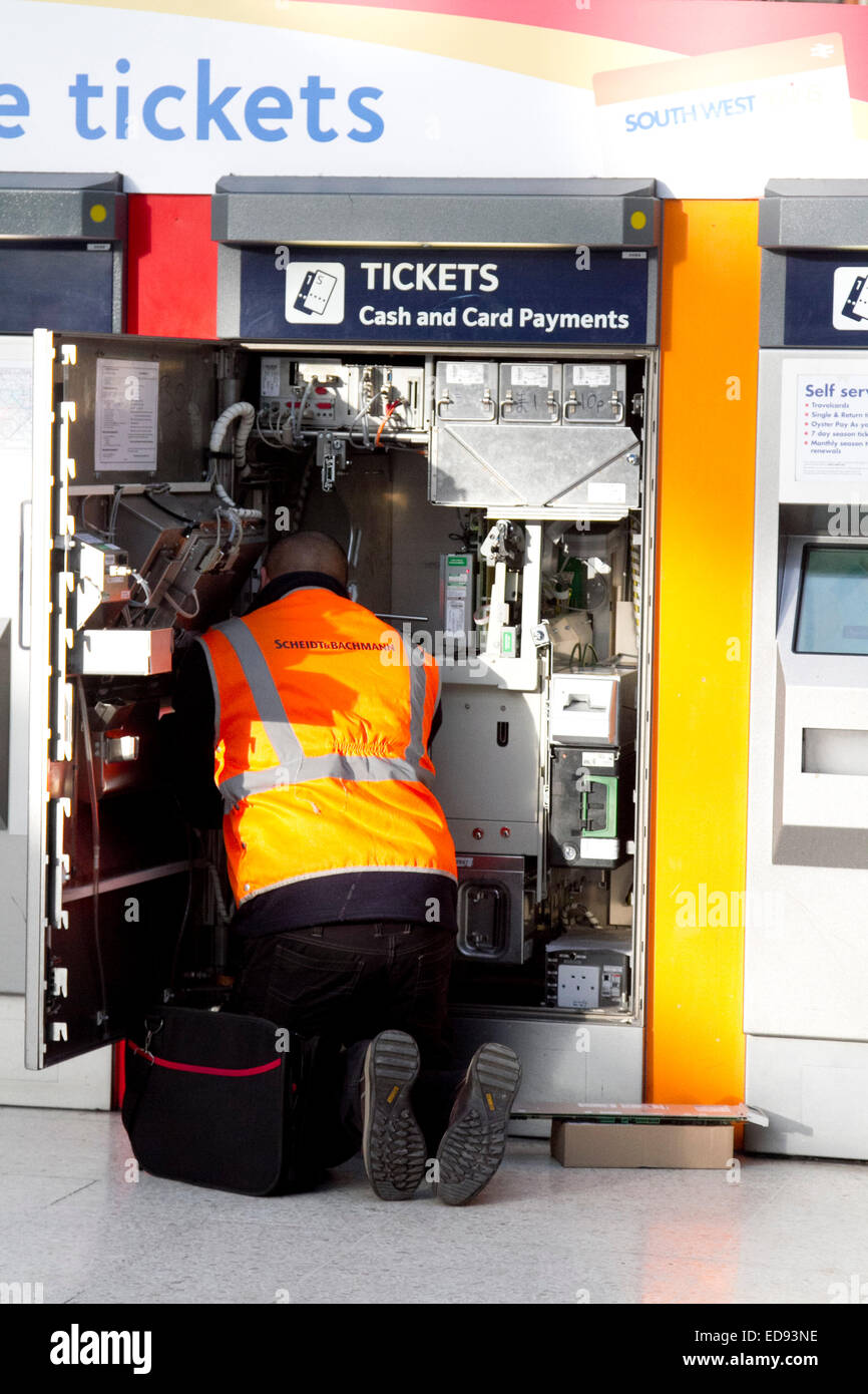 Rail staff hi-res stock photography and images - Alamy