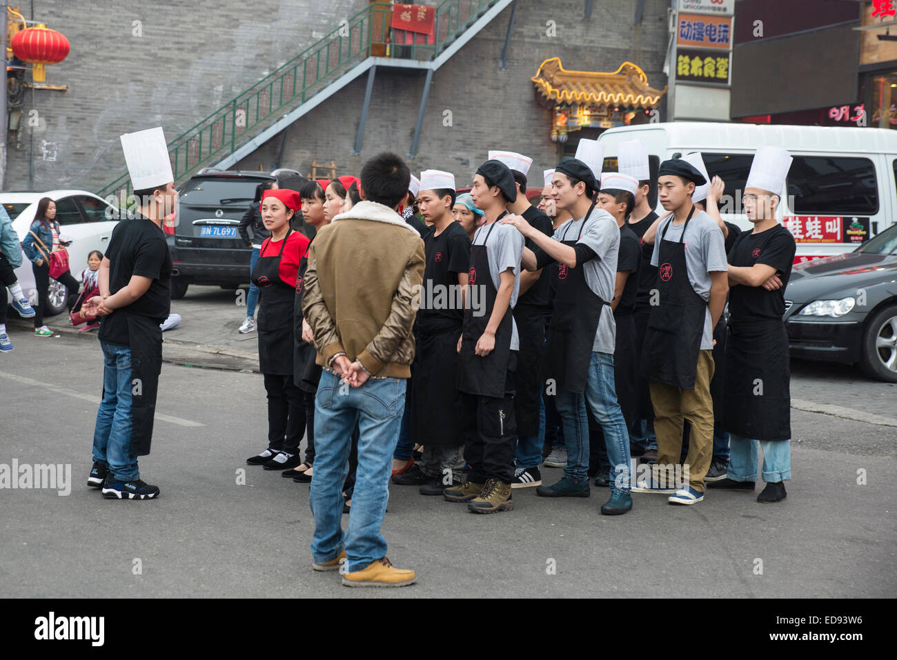 Chinese restaurant employees hi-res stock photography and images - Alamy