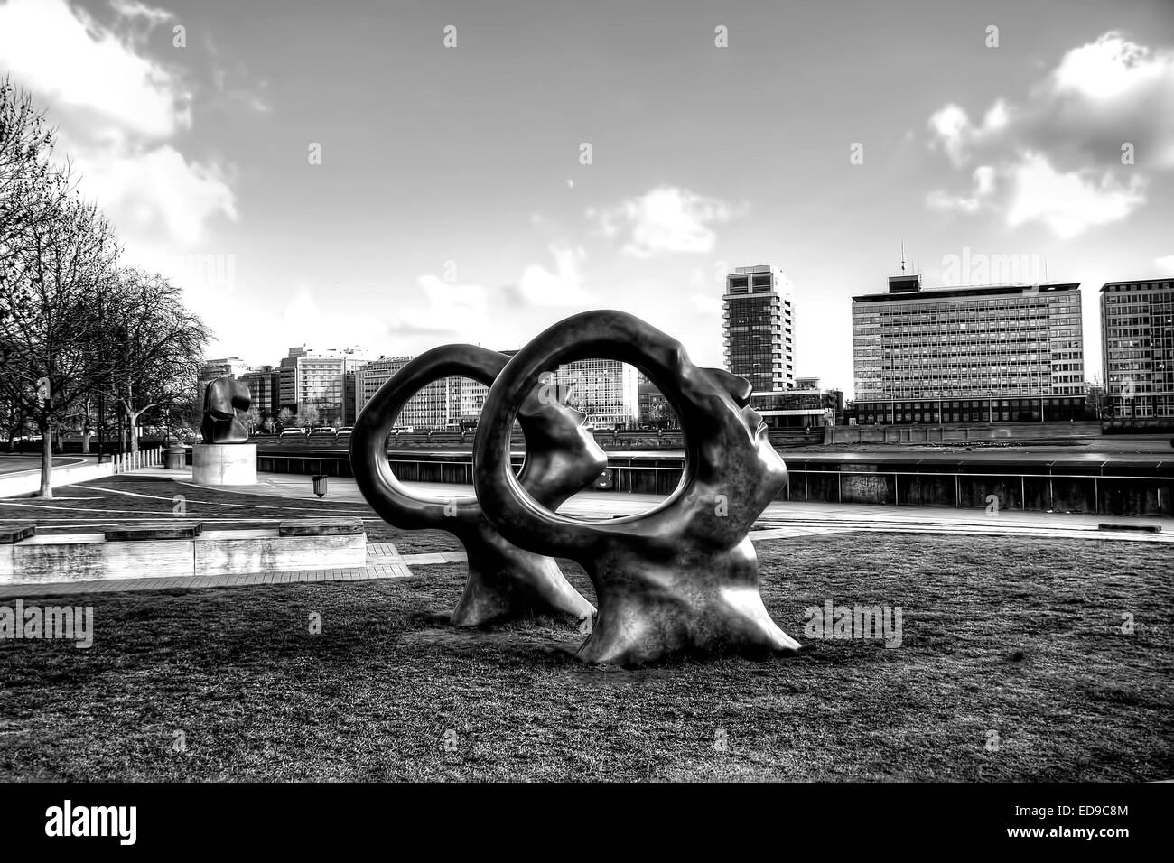 Contemporary garden uk Black and White Stock Photos & Images - Alamy